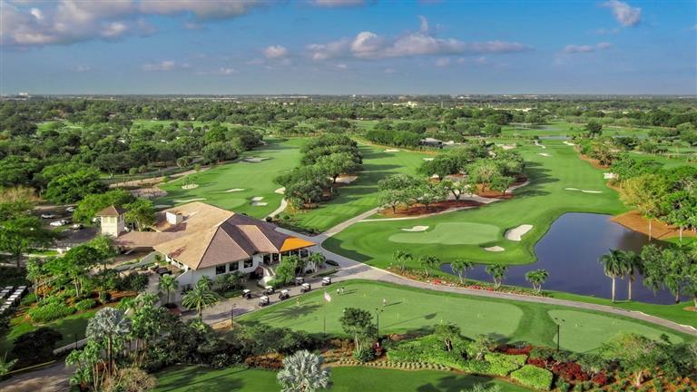 Clubhouse - Fort Lauderdale Country Club